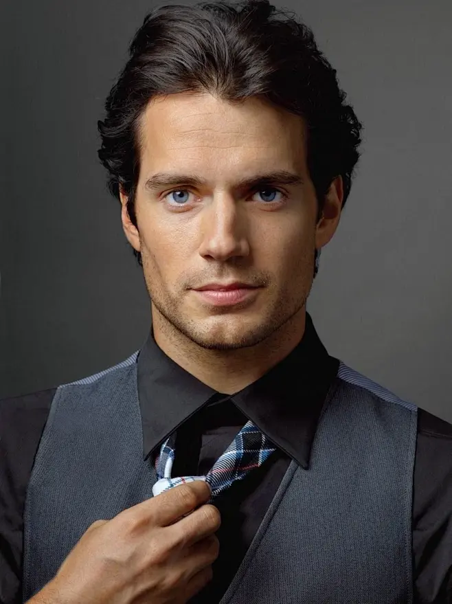 Henry Cavill-花瓣网