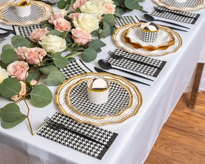 Black & White Houndstooth Salad Plates-花瓣网