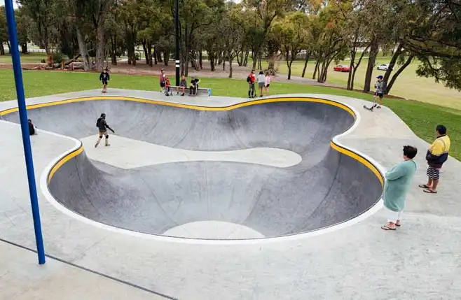 Kwinana滑板公园 KWINANA SKATE PARK / CONVIC CREATES COMMUNITY : CONVIC：位于珀斯 ...