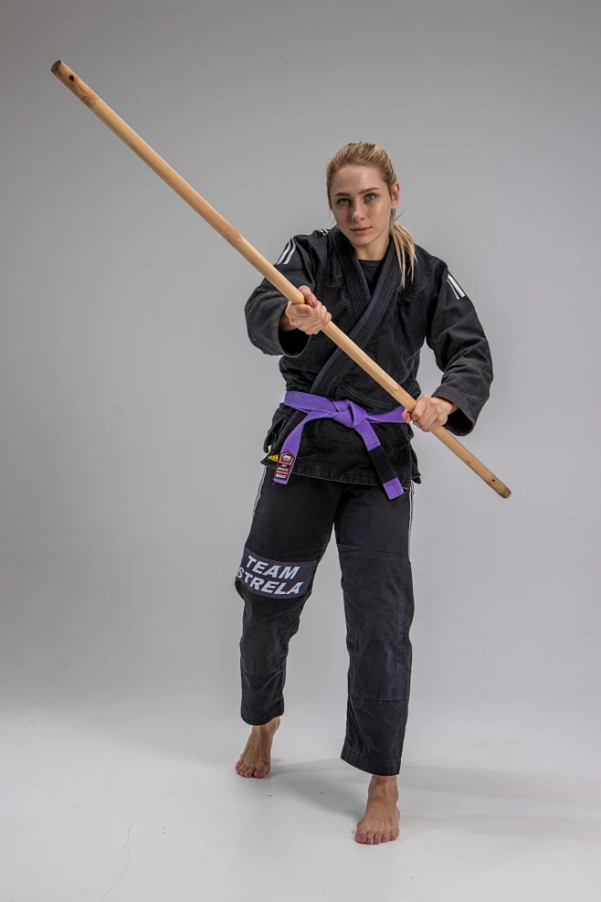 girl fighter action pose-83-花瓣网