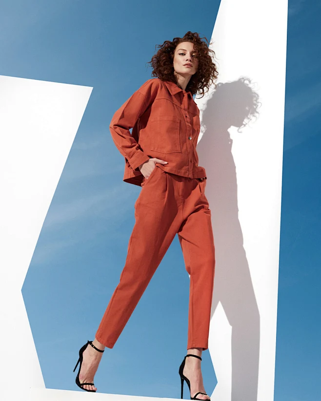 campaign clothes editorial Fashion model studiophotography-花瓣网