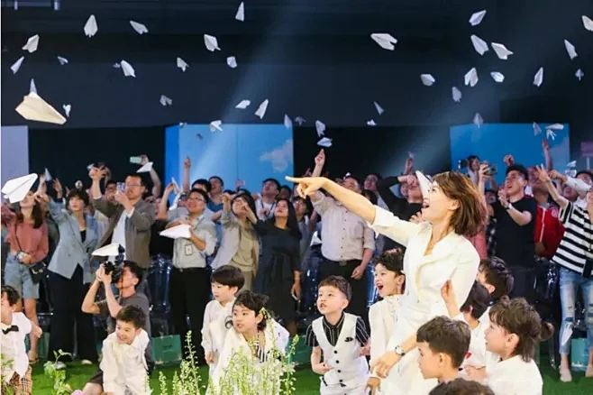 webp.webp (6) 纸飞机启动仪式 -花瓣网