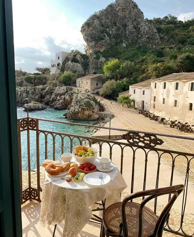 Morning☕️ ins：feeltheresonance -花瓣网