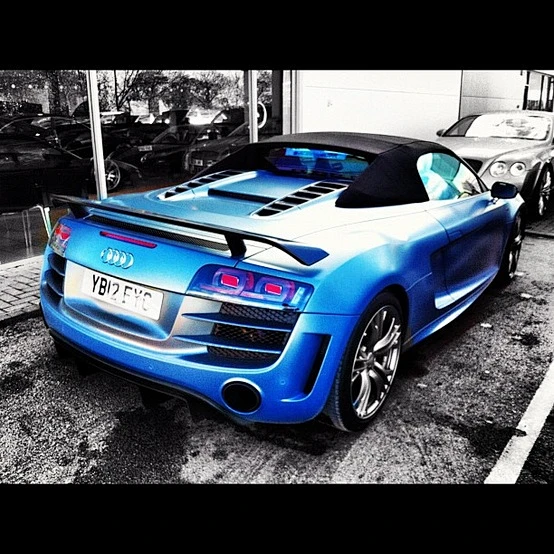 Electric Blue Audi R8 #豪车#-花瓣网