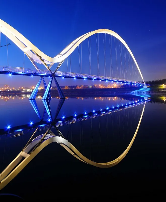 Infinity bridge-花瓣网