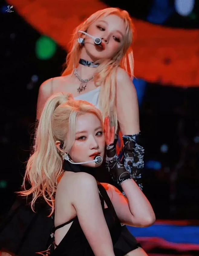 Gidle 宋雨琦 叶舒华 两岸