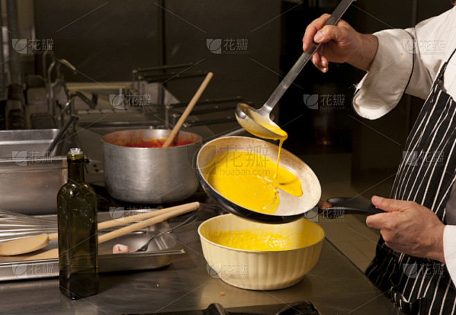 法国薄饼,手,搅拌器,水平画幅,法式食品,锅,商业厨房,南欧血统,部分,烹调用具