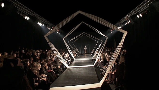 Catwalk - Google 搜索图片_服搭图片素材-花瓣网