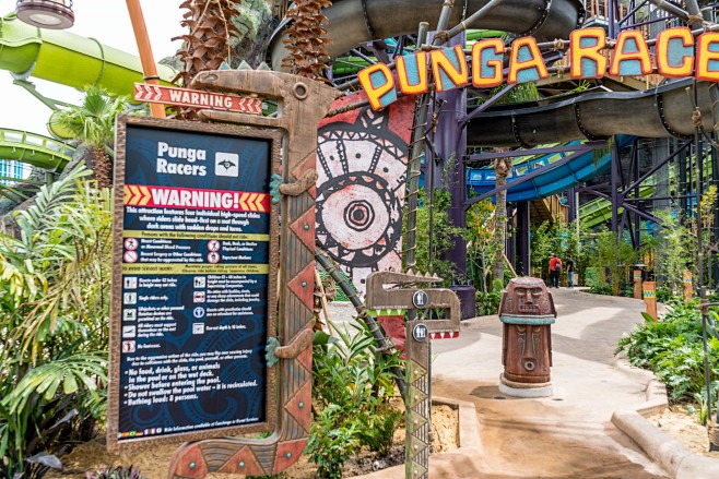 Punga-Racers-at-Universals-Volcano-Bay