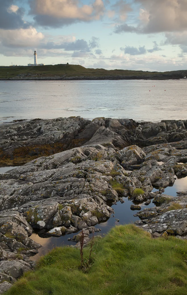 Portnahaven : This is the lighthouse on the small island of Orsay, just ...