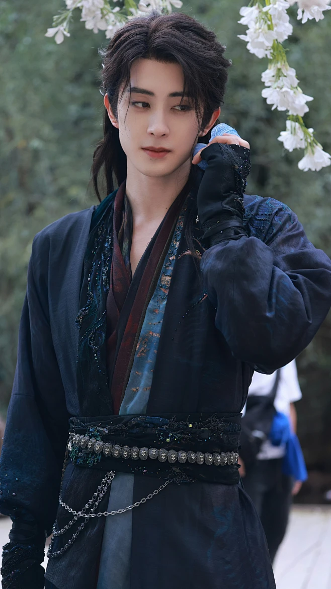 白月梵星 梵樾 净渊 敖瑞鹏-花瓣网