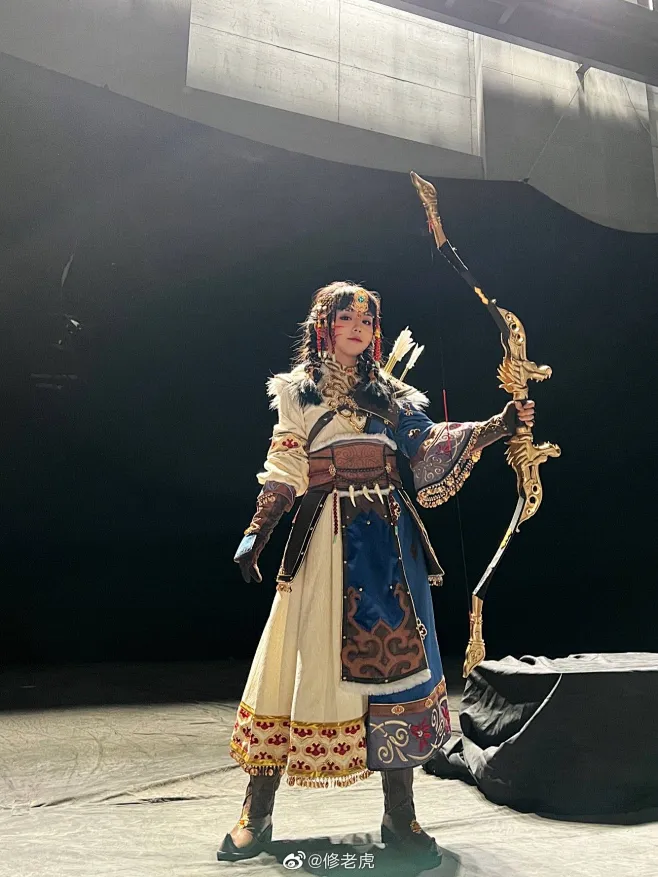 5883ea39a3997be33006488f2cf8a1f1.jpg (1334×1779)图片_人像摄影\Cosplay图片素材-花瓣网