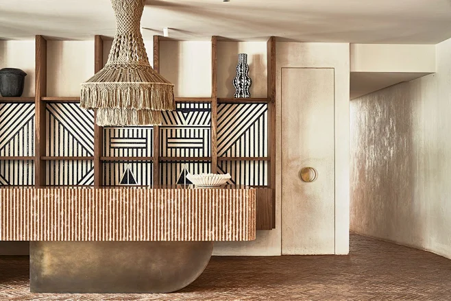 The renovated interiors fuse modern Cretan, Palm Springs chic and ...