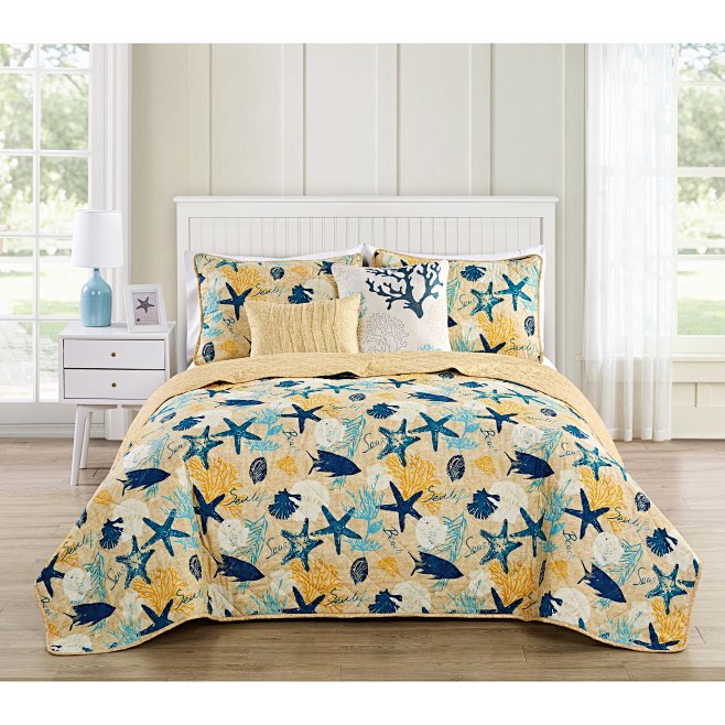 VCNY-Home-Aquatic-Reversible-Quilt-Set