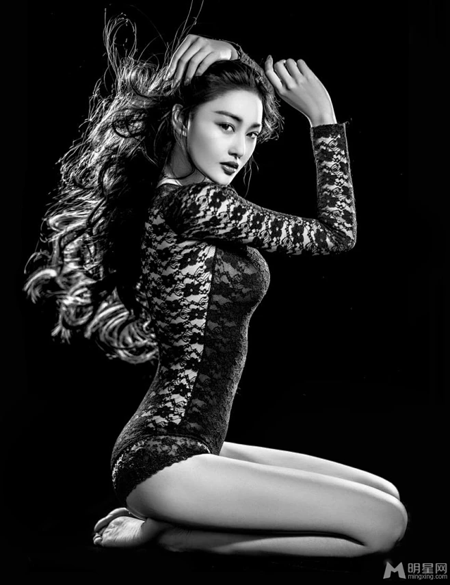 女性跪姿照片人体结构参考来自cgbook.cn (889)-花瓣网