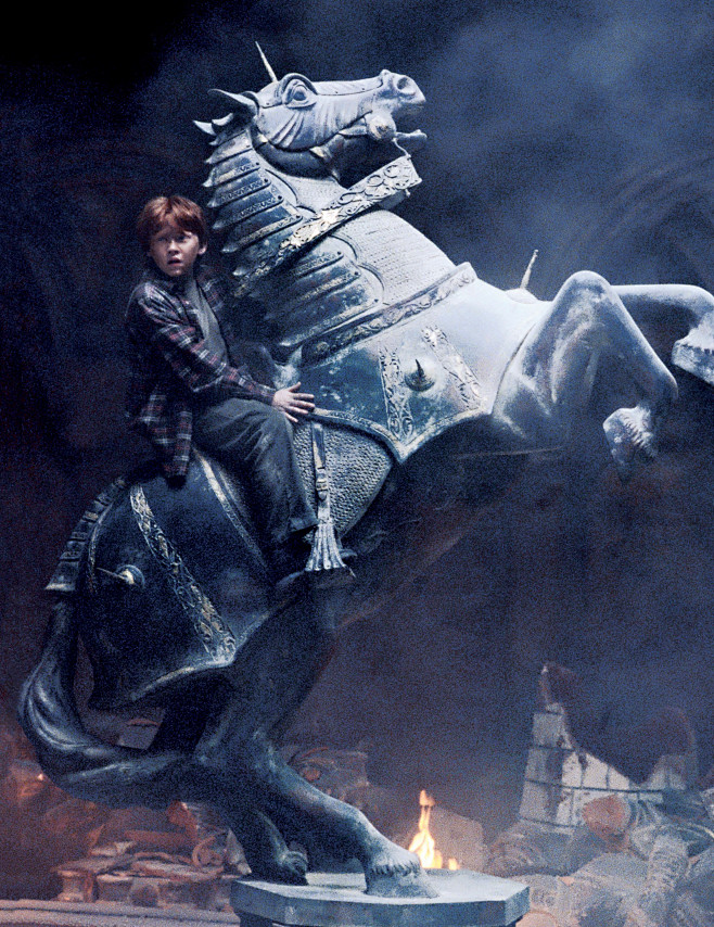 Harry_Potter_Film_Vault_v03_Horcruxes_and_the_Deathly_Hallows_009