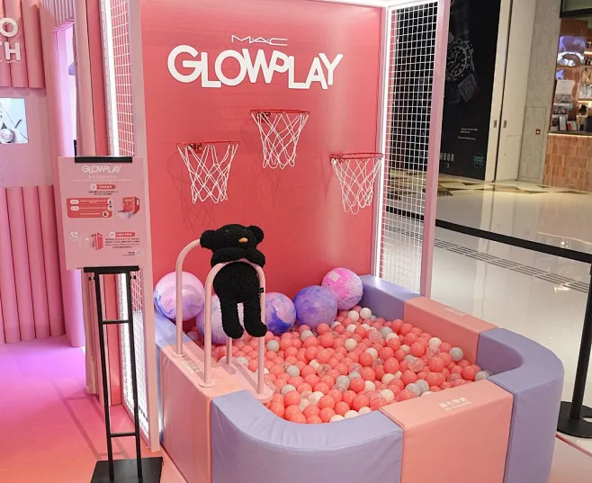 Photo by M·A·C Cosmetics Hong Kong Market on July 12, 2024. May be an ...