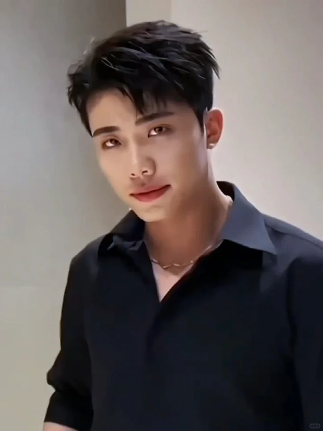 2023男生不可或缺的一款发型！！|||这个秋夏天男孩子一定要做的痞帅三七分#蚌埠男士发型师 #蚌埠男生发型师 #蚌埠男士发型找叶子 港风痞帅 ...