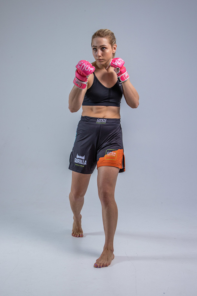 girl fighter action pose-697