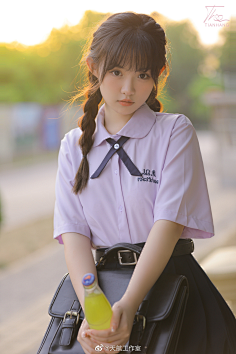 jk-花瓣网|陪你做生活的设计师 | 【#绘画参考# 】jk动作参考