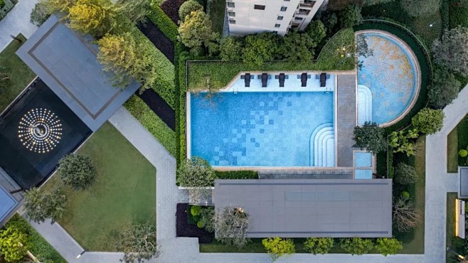 31bf437c-d19a-4c92-8e86-bf1a019c9abf