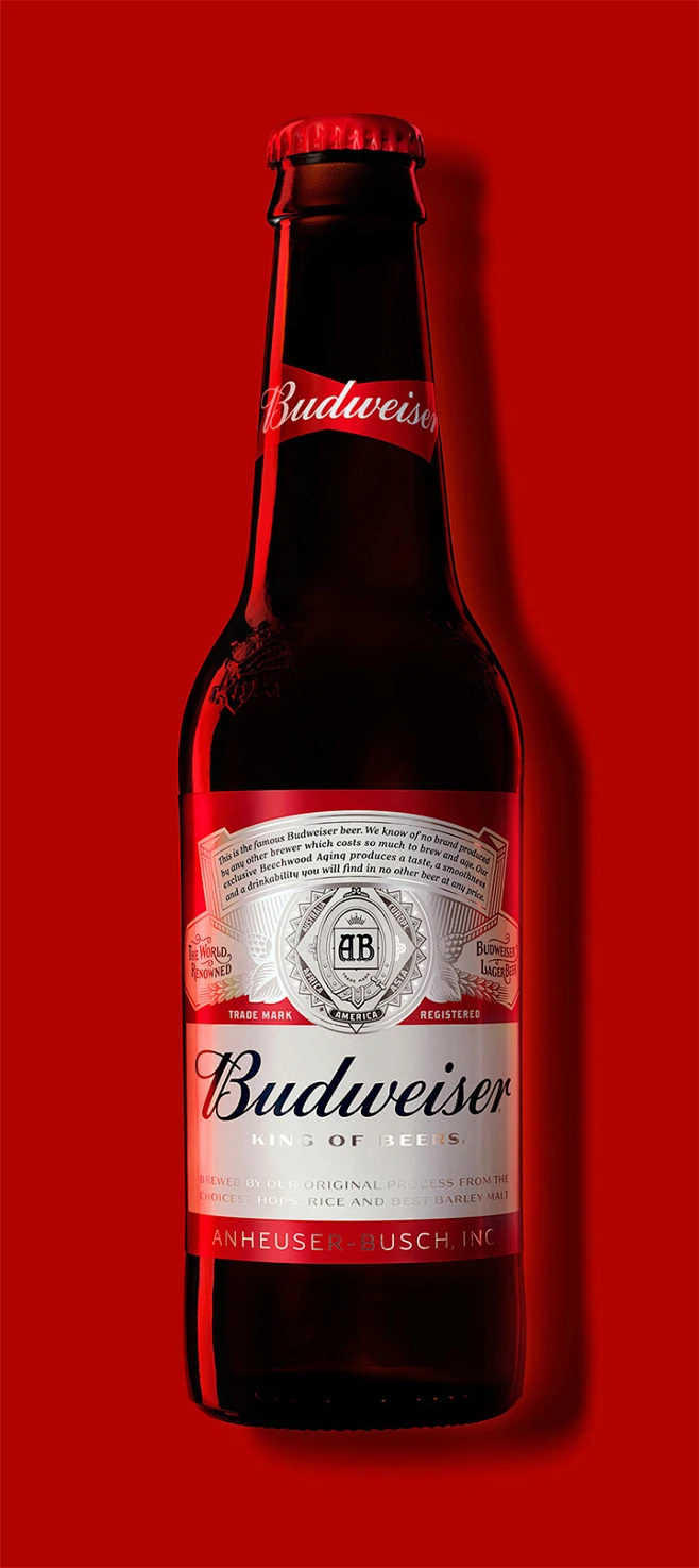 百威啤酒（Budweiser）启用扁平化新LOGO和新包装-花瓣网