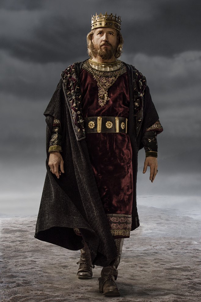 Vikings-King-Ecbert-Season-3-Official-Picture-vikings-tv-series-38232893-4912-7360