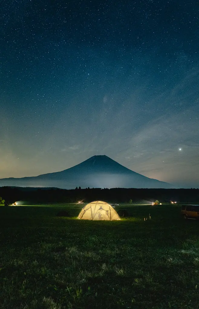 Photo by takahiro taguchi on Unsplash : A night of camping on the side ...