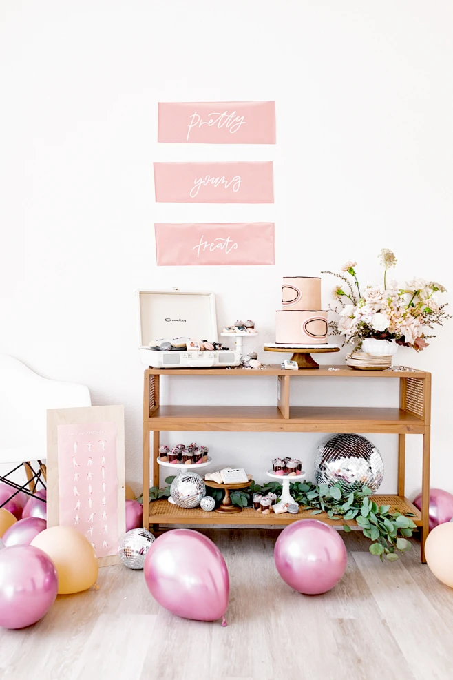 A Modern Michael Jackson Birthday Party For Dylan + Jett • Beijos ...