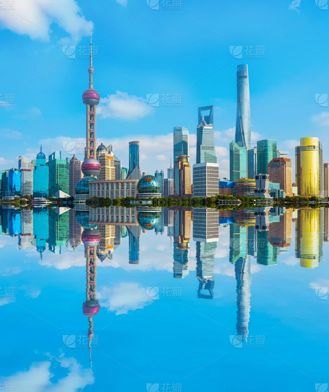 陆家嘴,浦东,城市天际线,上海,外滩,珀尔里福,船桥,天际线拱门,绿色建筑,黄浦江素材-花瓣网