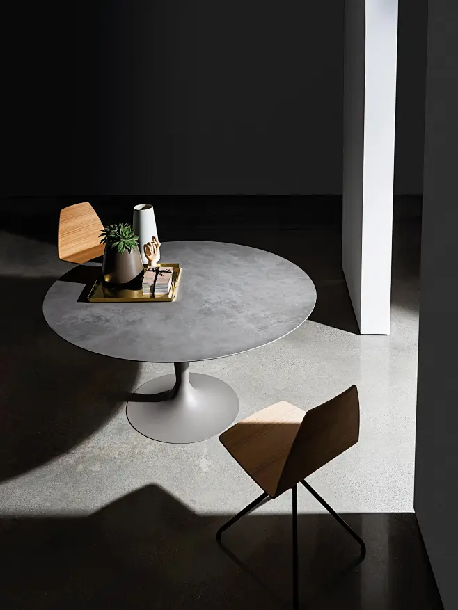 FLÛTE ROUND - Dining tables from Sovet | Architonic : FLÛTE ROUND ...