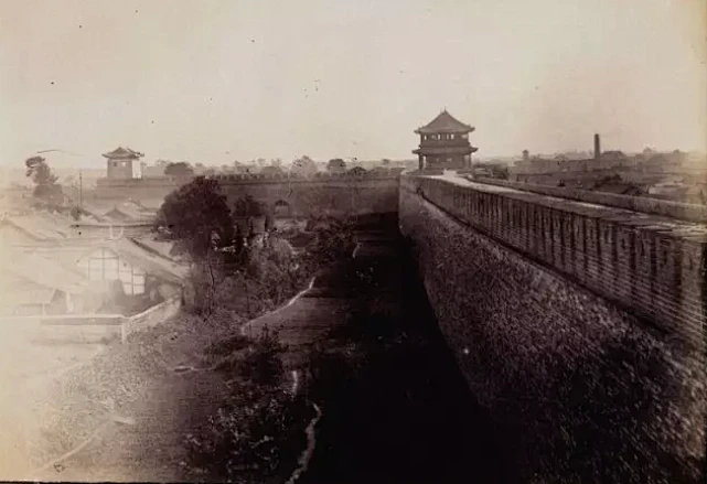 成都西门（清远门）城楼（江原楼）约拍摄于1910年，Manly, Wilson Edward-花瓣网