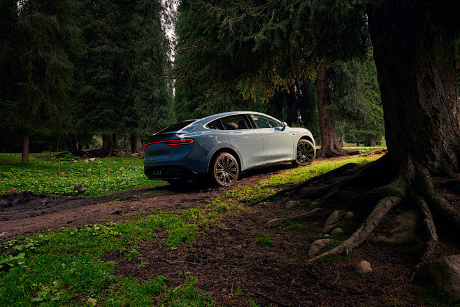 HUAWEI LUXEED R7 :: Behance