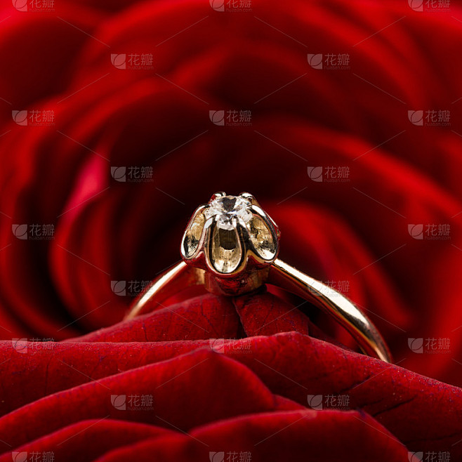 金戒指的特写镜头