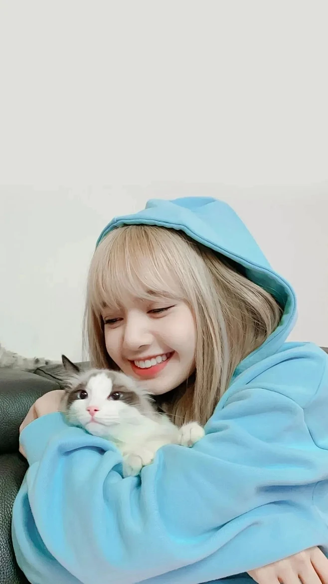 Lisa-花瓣网