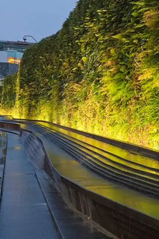 Living Wall at Westfield Shopping Centre by AECOM : On Westfield London ...