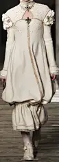 The dress is Christian Dior Hatue Coture collection, Palladium dress ...