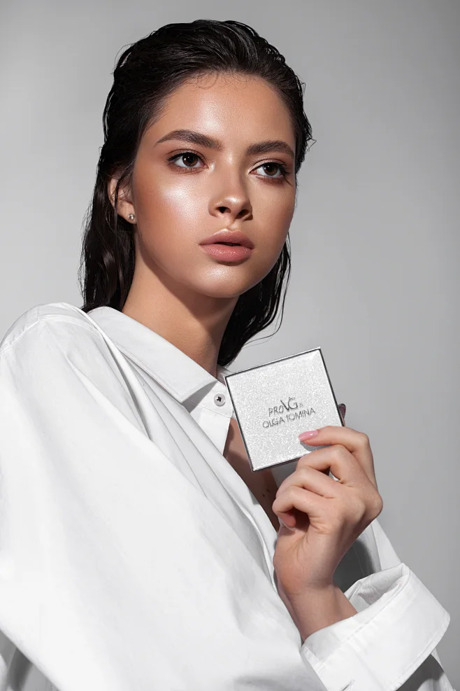 Skin Care Model projects | Behance 上的照片、视频、徽标、插图和品牌-花瓣网