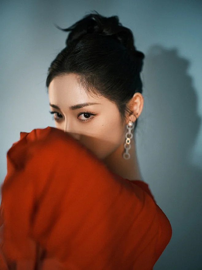 PrettyFaces的微博_微博图片_红色模特图片素材-花瓣网