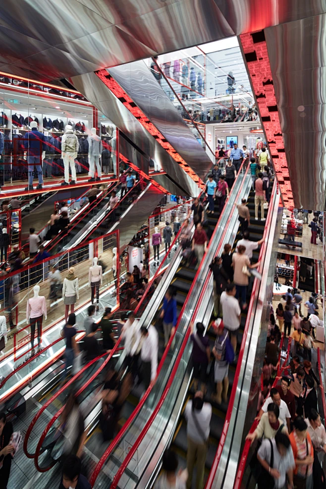 UNIQLO Shanghai | Wonderwall : Taking Fast Retailing group's four ...