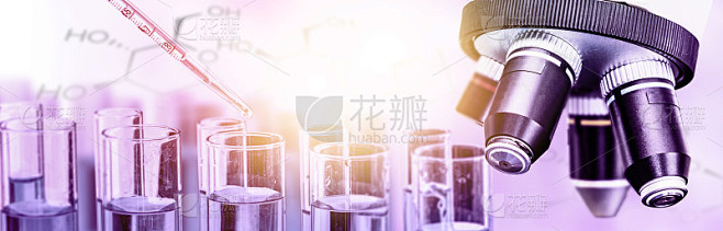 科学和医学实验室仪器，显微镜，试管和玻璃烧瓶的双重曝光图像，用于实验室的微生物和化学。