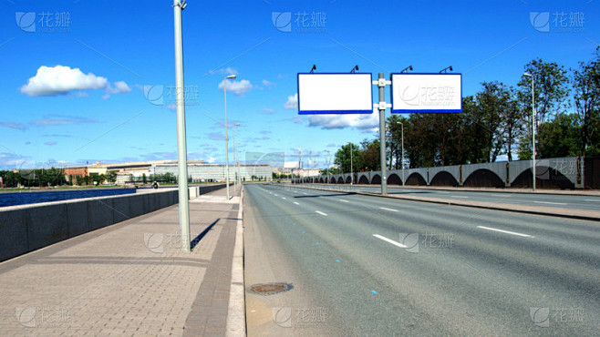 高速公路广告牌