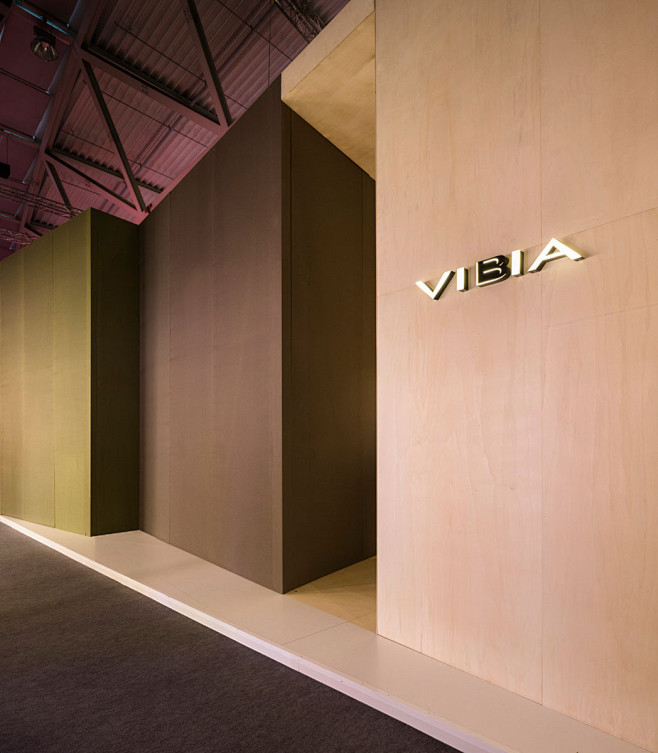 stand-vibia-en-la-feria-light--building-2016-de-frankfurt-8289-5-1