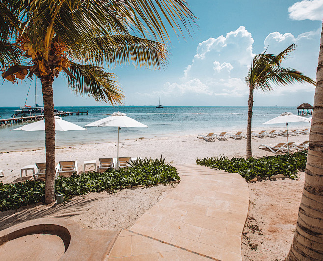 isla-mujeres-beach-tropical