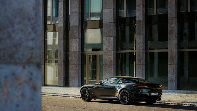 Aston Martin DBS DB11 DBX @NAN9_LOW