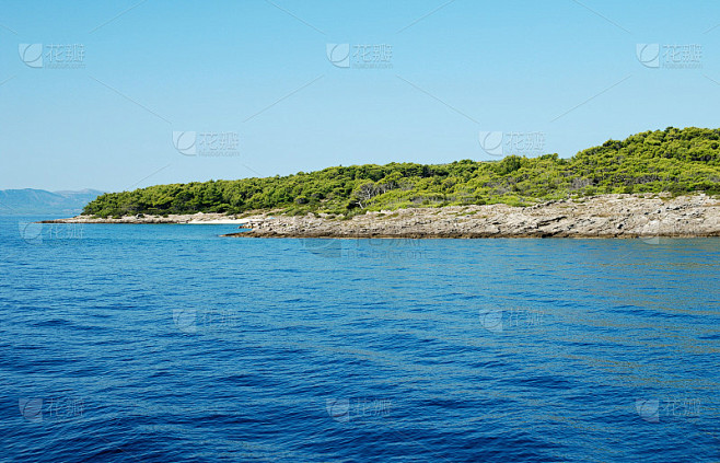 亚得里亚海海岸线上的岛屿