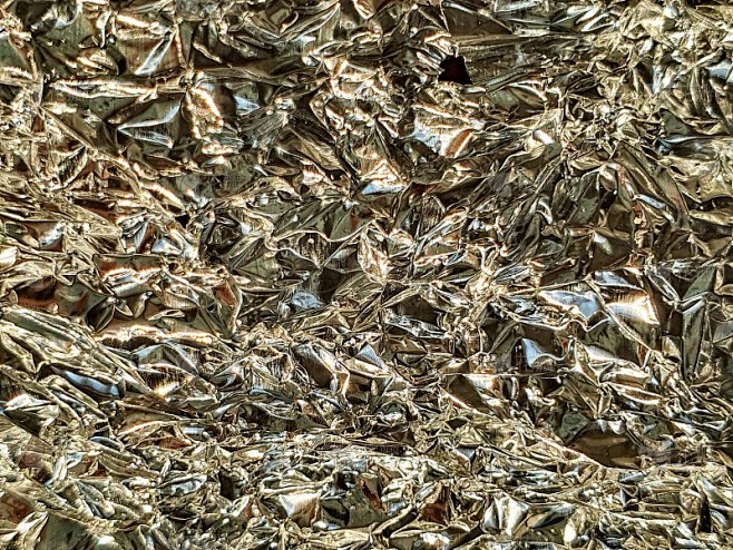 皱巴巴的箔特写