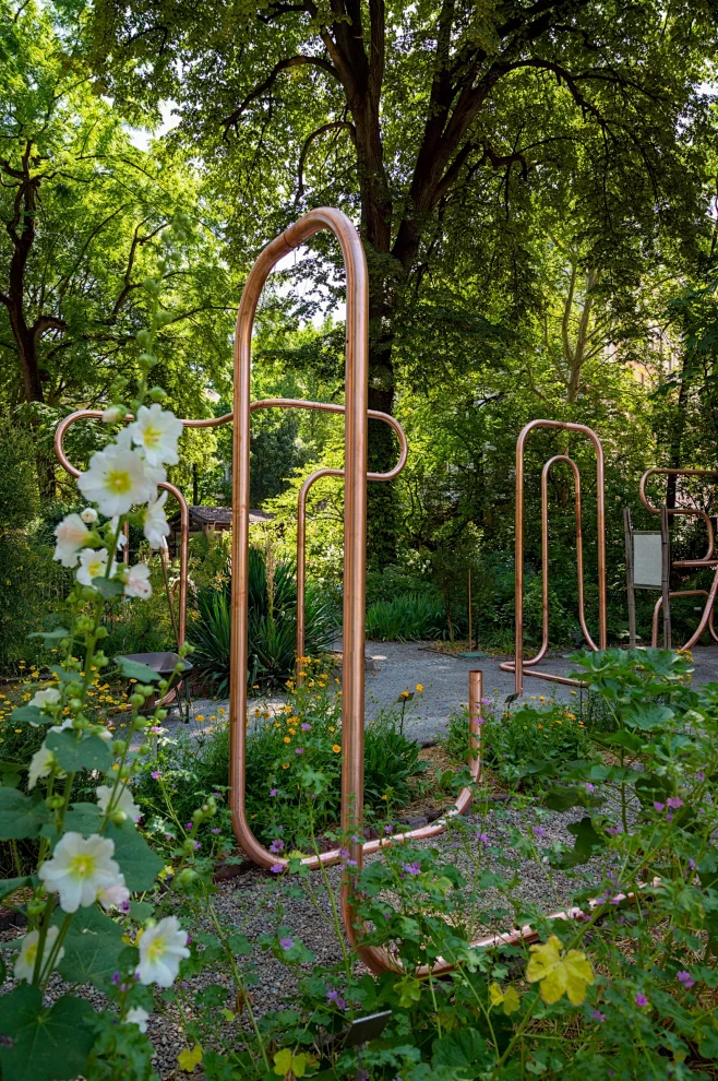 Carlo Ratti and Italo Rota transform garden in Milan into an "energy ...