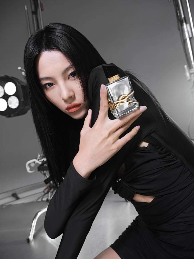 ysl 香水 摄影 Photography beauty Fashion -花瓣网