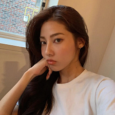 jeon jisu-花瓣网|陪你做生活的设计师 | 二次元